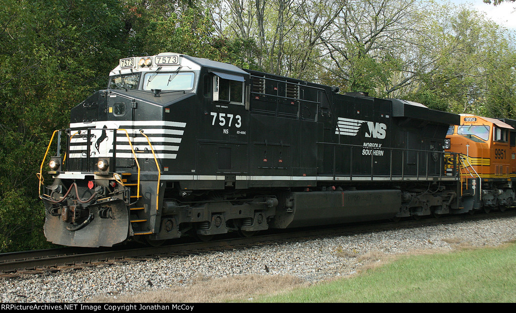 NS 7573